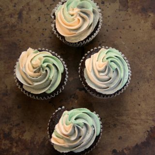 How to Make Swirl Frosted Cupcakes - Around My Family Table